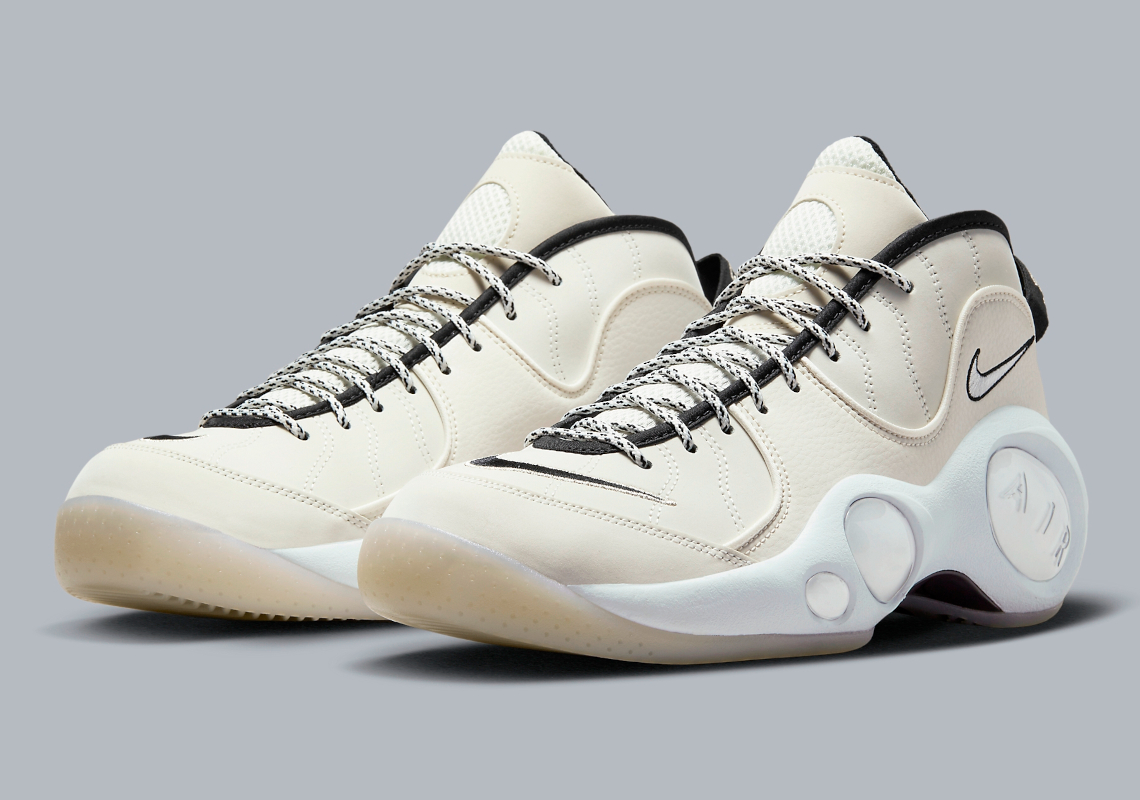 Nike đã mang đến cho Zoom Flight 95 một lớp trang điểm "ngà nhạt"